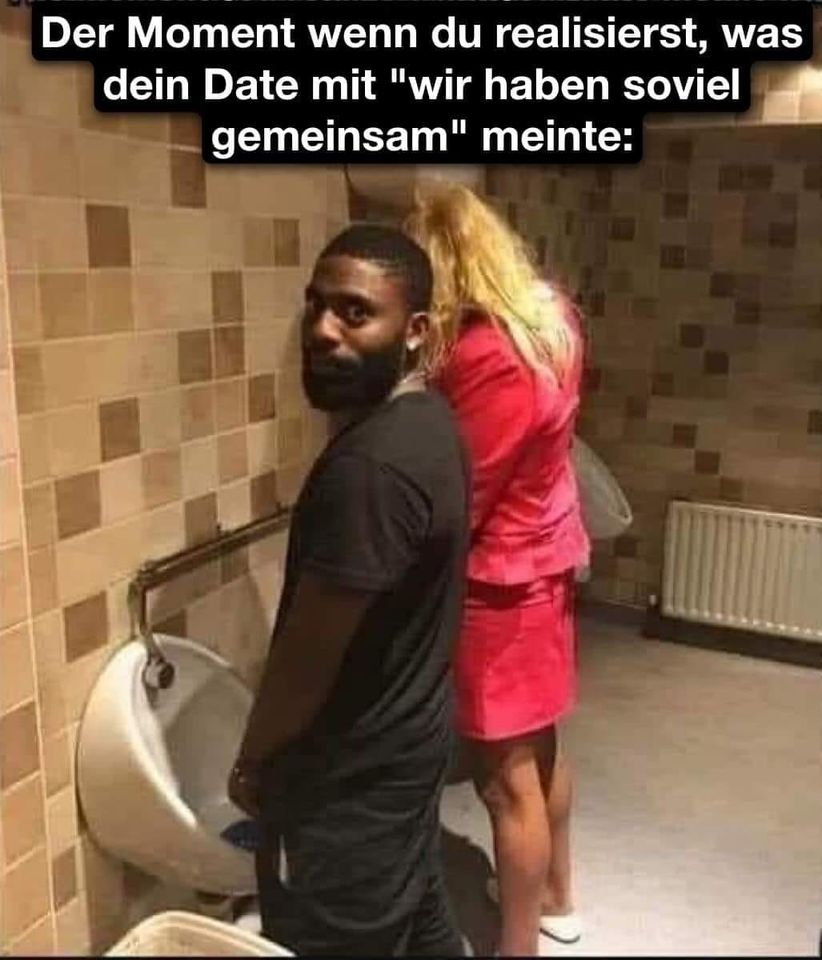 Kalbasi dvi blondinės: - Žinai,per Naujus metus reikia padovanoti ...